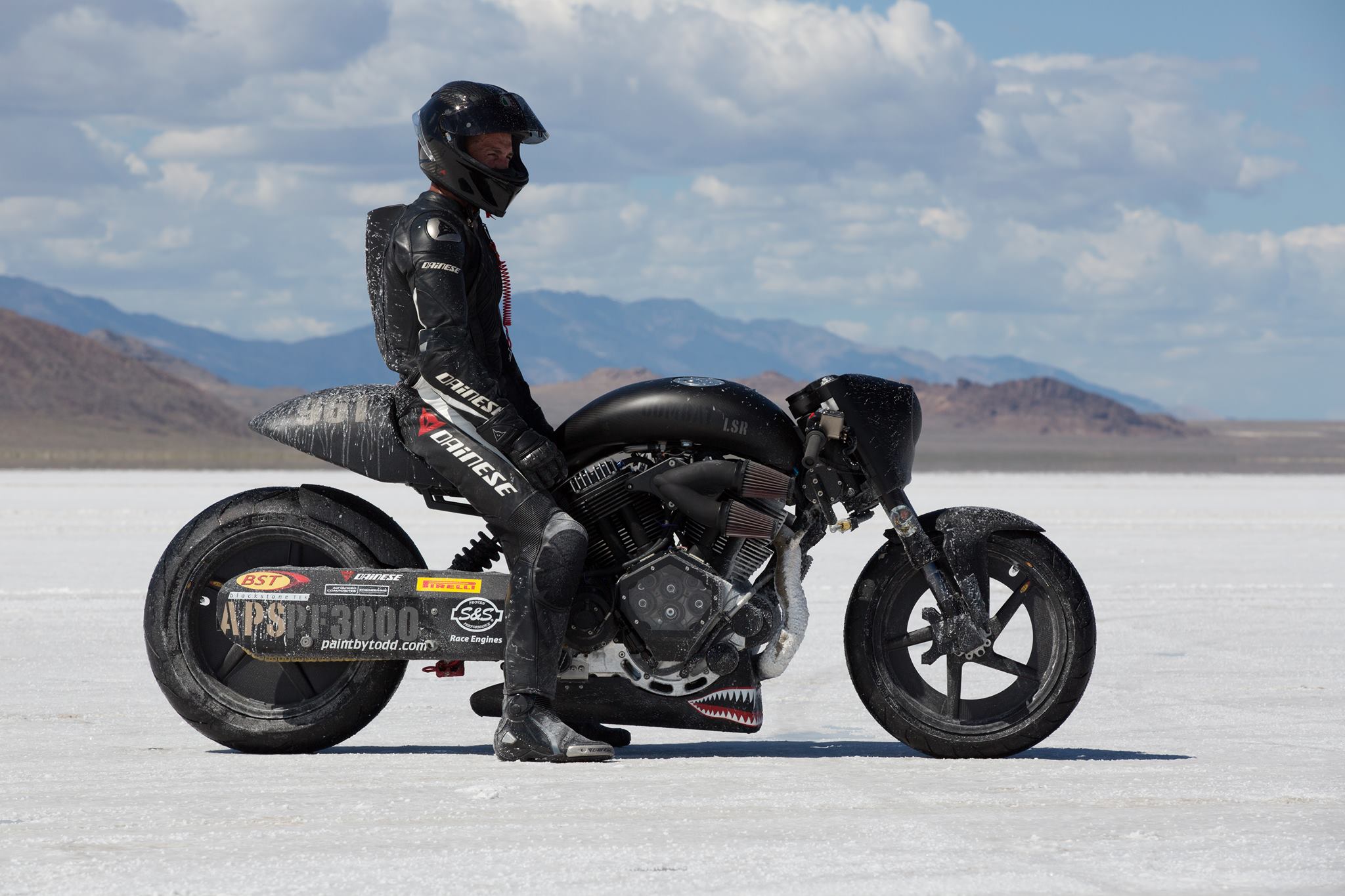 Blackstone Tek BST Carbon Fibre Motorcycle Racing Wheels - News